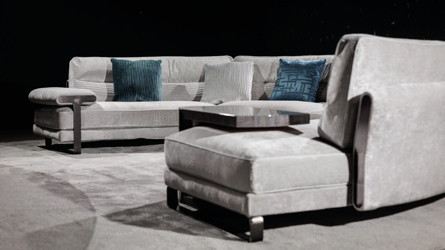 Mirage Sectional Sofa | Giorgio Collection
