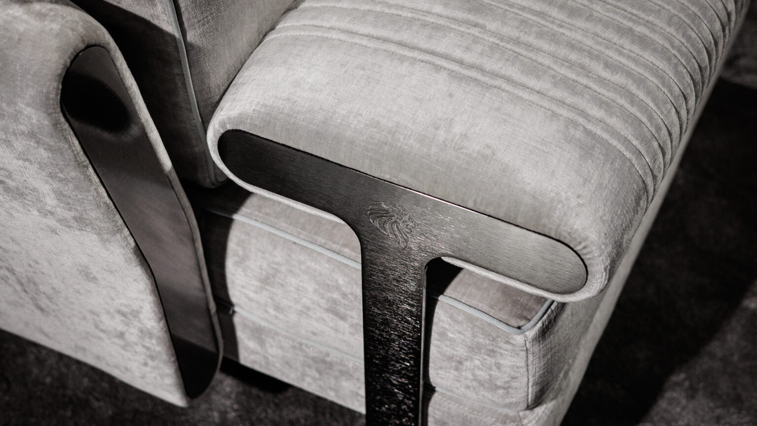 Mirage Sofa | Giorgio Collection