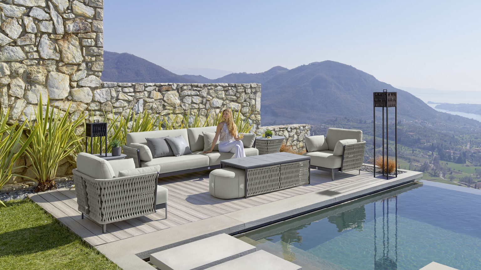 Giorgio Collection: luxury Italian furniture & designer interiors