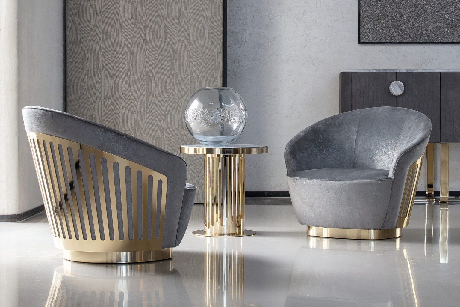 Charisma Round End Table | Giorgio Collection