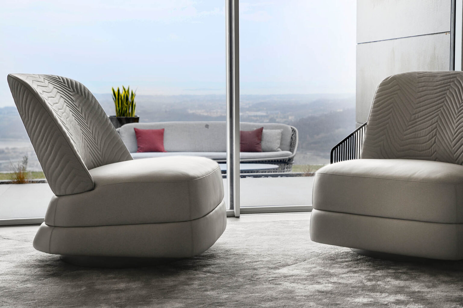 Moonlight Occasional Swivel Chair | Giorgio Collection