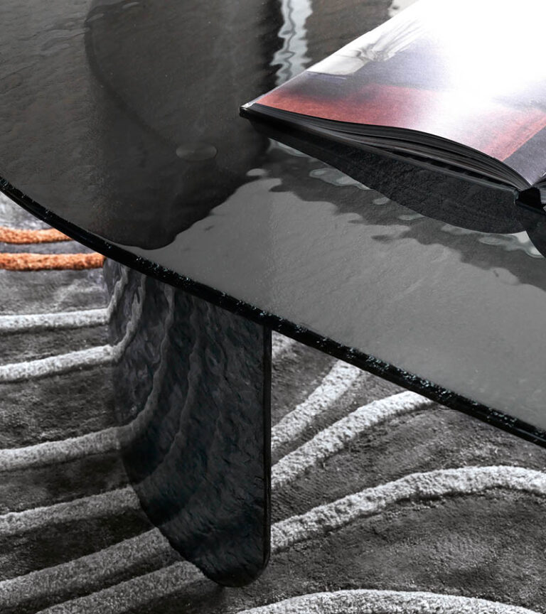 Trésor Oval Cocktail Table | Giorgio Collection