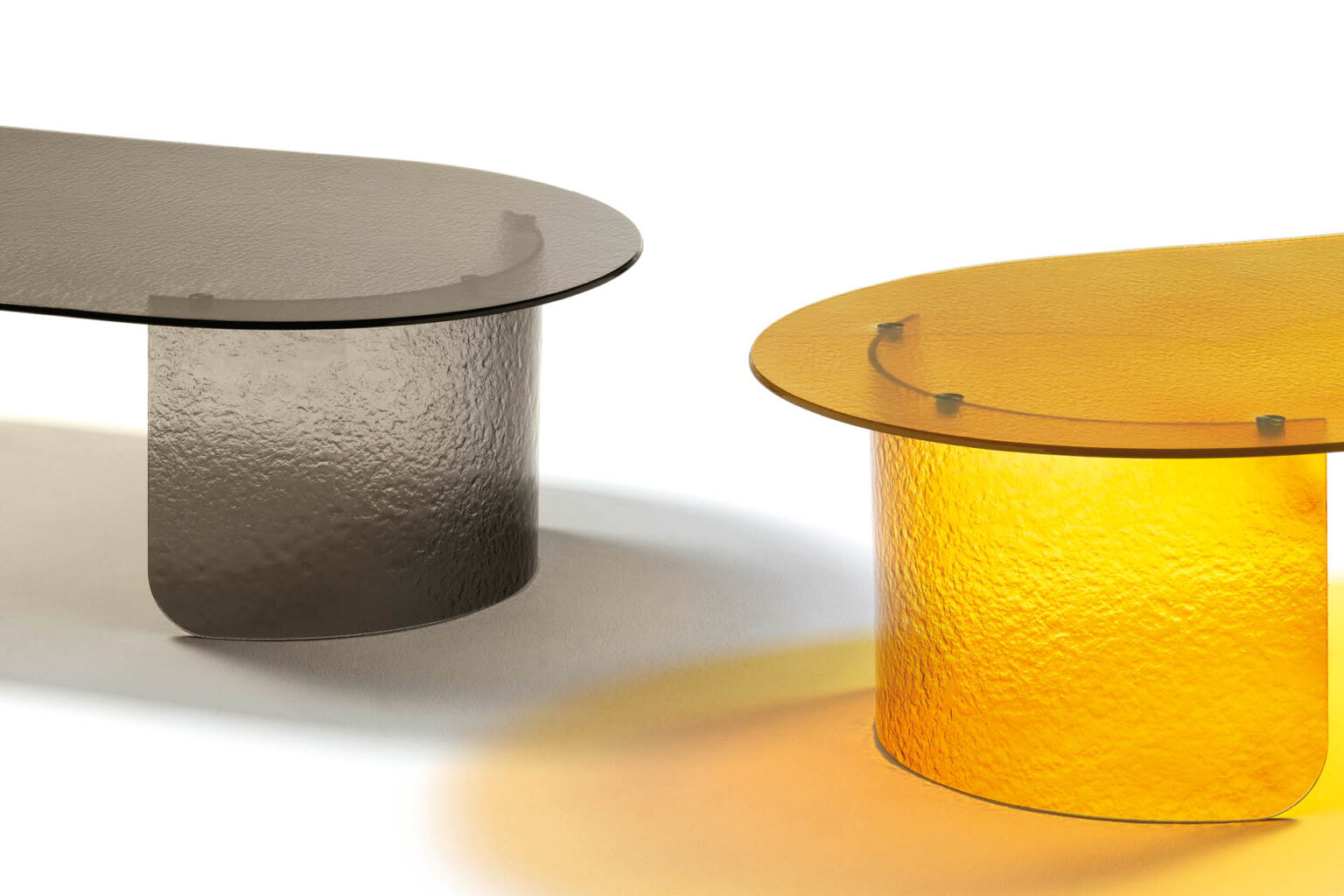 Trésor Oval Cocktail Table | Giorgio Collection