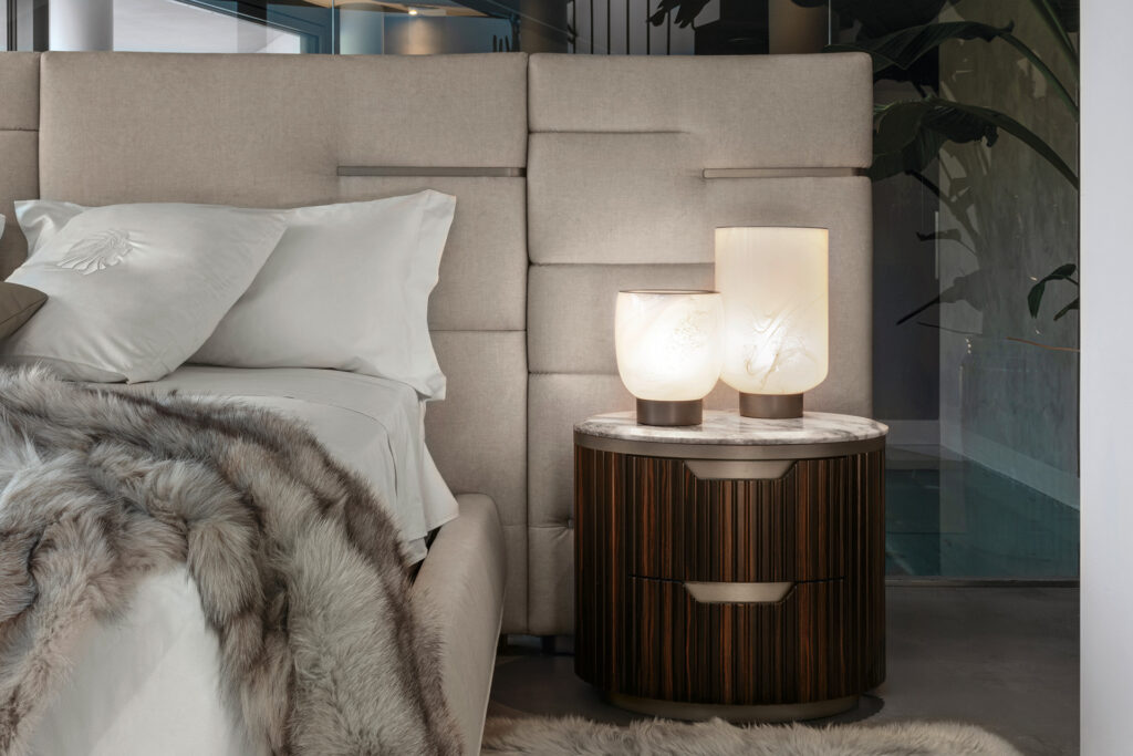 Luxor oval night table - giorgio collection